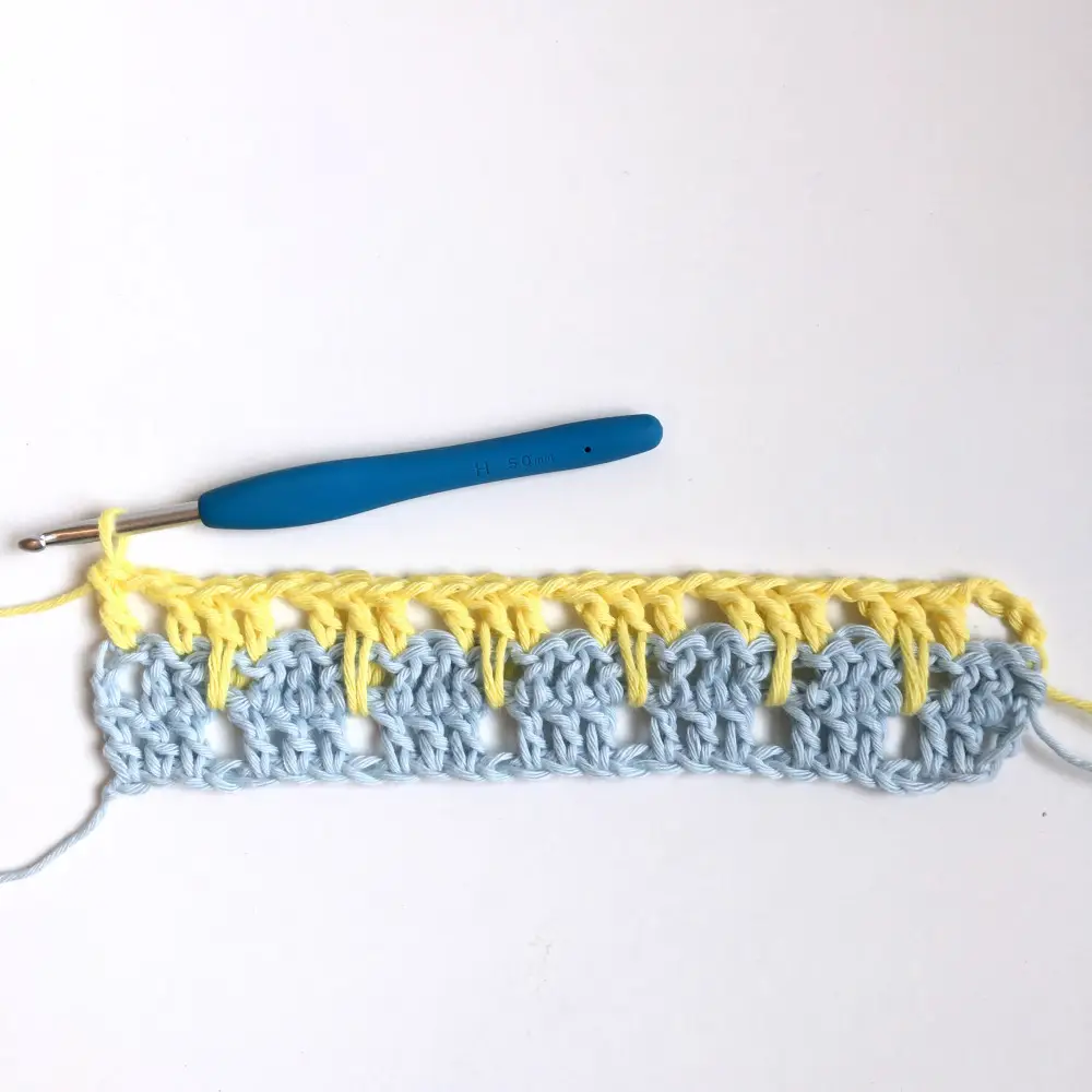 How to Crochet the Larksfoot Crochet Stitch Photo & Video Tutorial