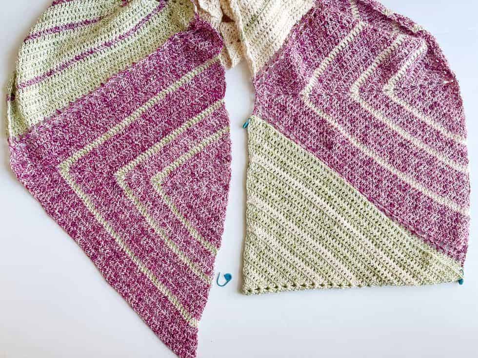 Easy Crochet Scarf with Pockets free crochet pattern