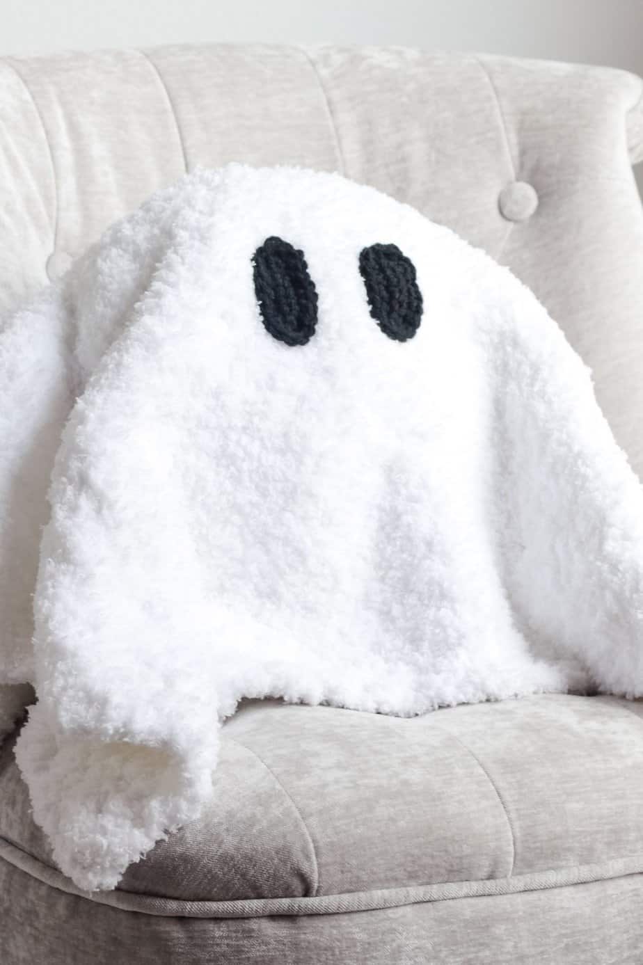 Crochet Ghost Pattern free C2C Ghost Pillow pattern