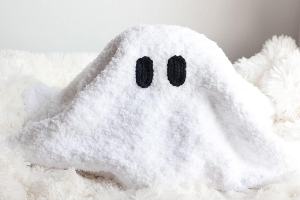 Crochet Ghost Pattern free C2C Ghost Pillow pattern
