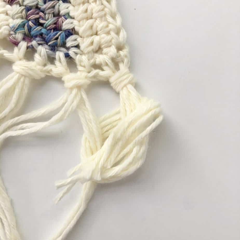 Crochet Fringe Edging | Learn how to add a Knotted Fringe