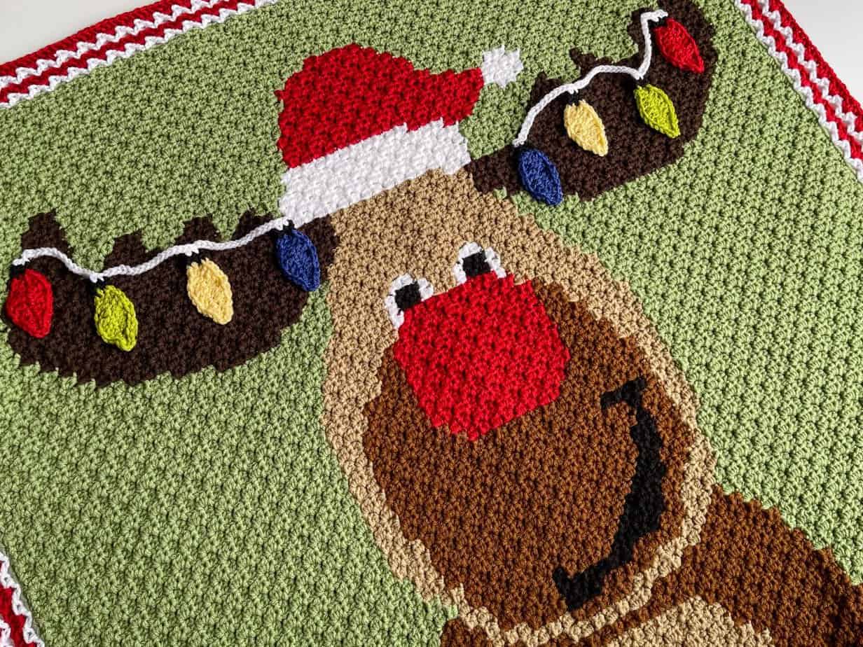 Crochet Moose C2C Christmas Blanket Free Crochet Pattern!